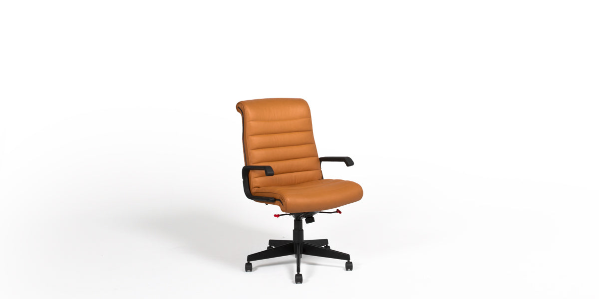 Tan Leather High Back Sapper Chair – Arenson Props